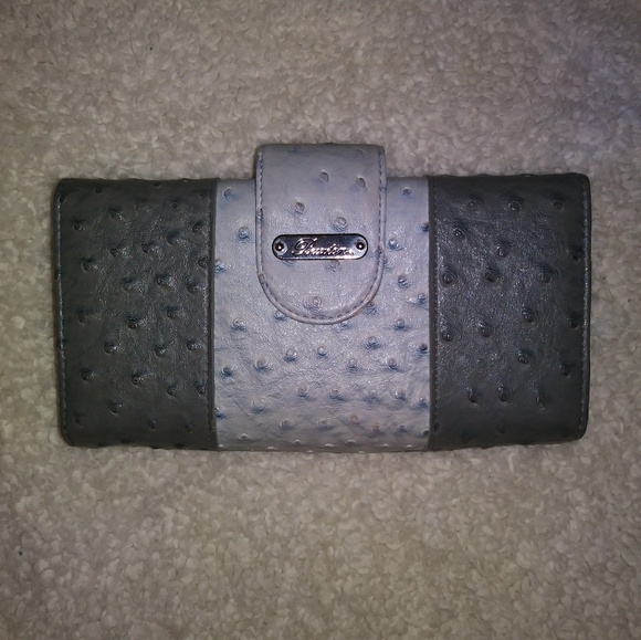 Buxton | Bags | Buxton Wallet | Poshmark
